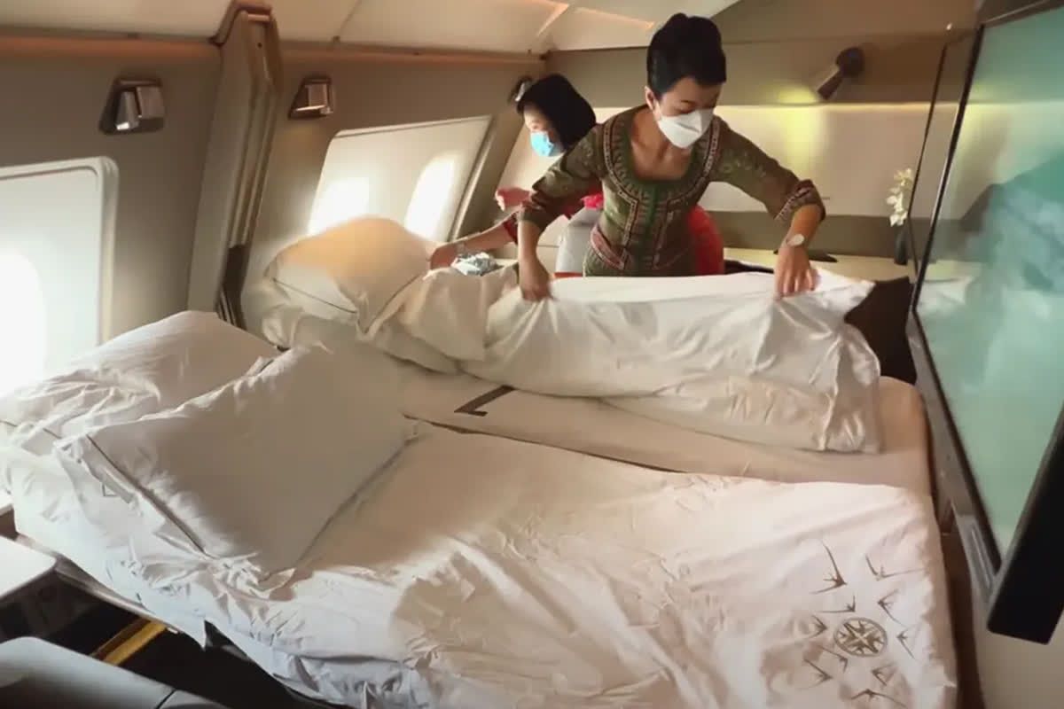 First-Class or Private Room? A Look Inside Singapore Airlines' Double ...
