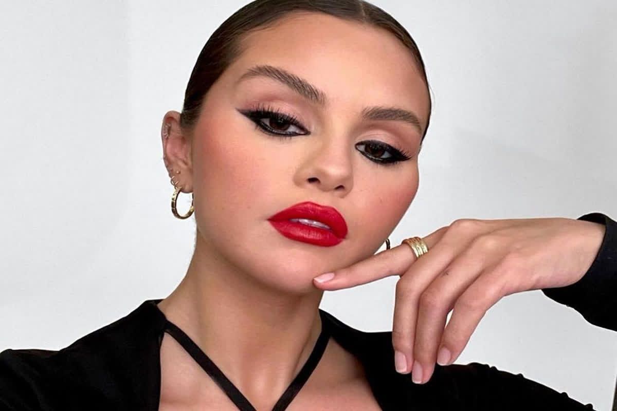 Selena Gomez Boldly Confesses to Plastic Surgery Post-Breakup
