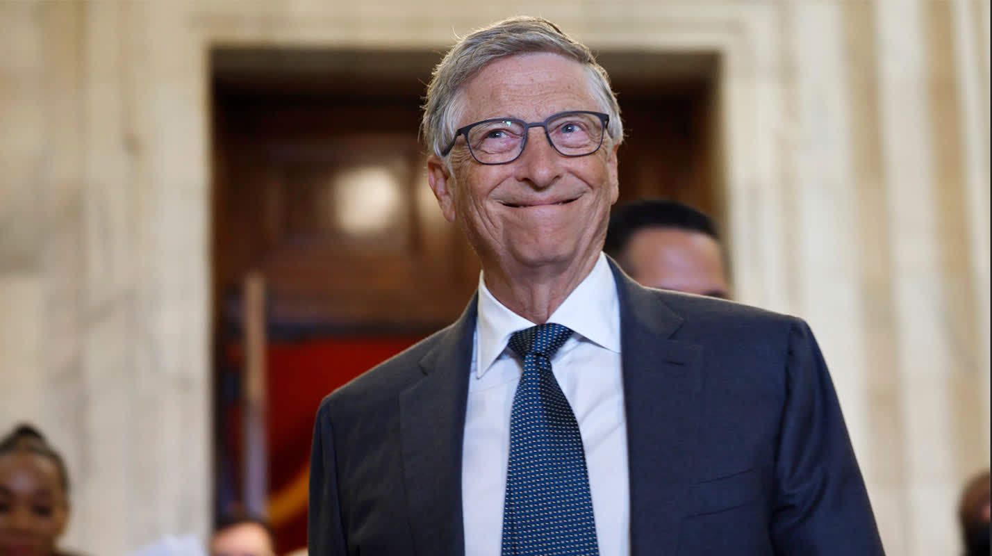 Bill Gates Visits World's Tallest Statue of Unity in India, Hails ...