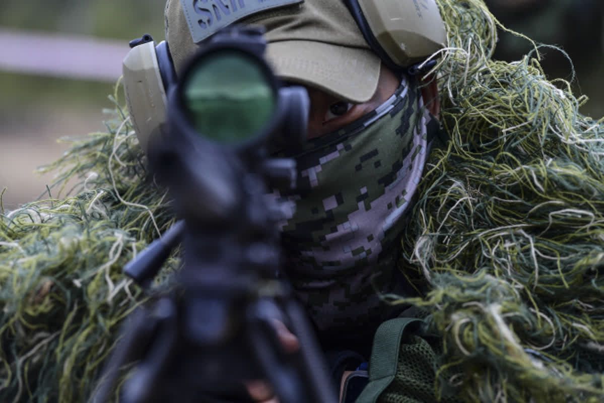 The competition for the best sniper among the Army, Navy, Air Force ...