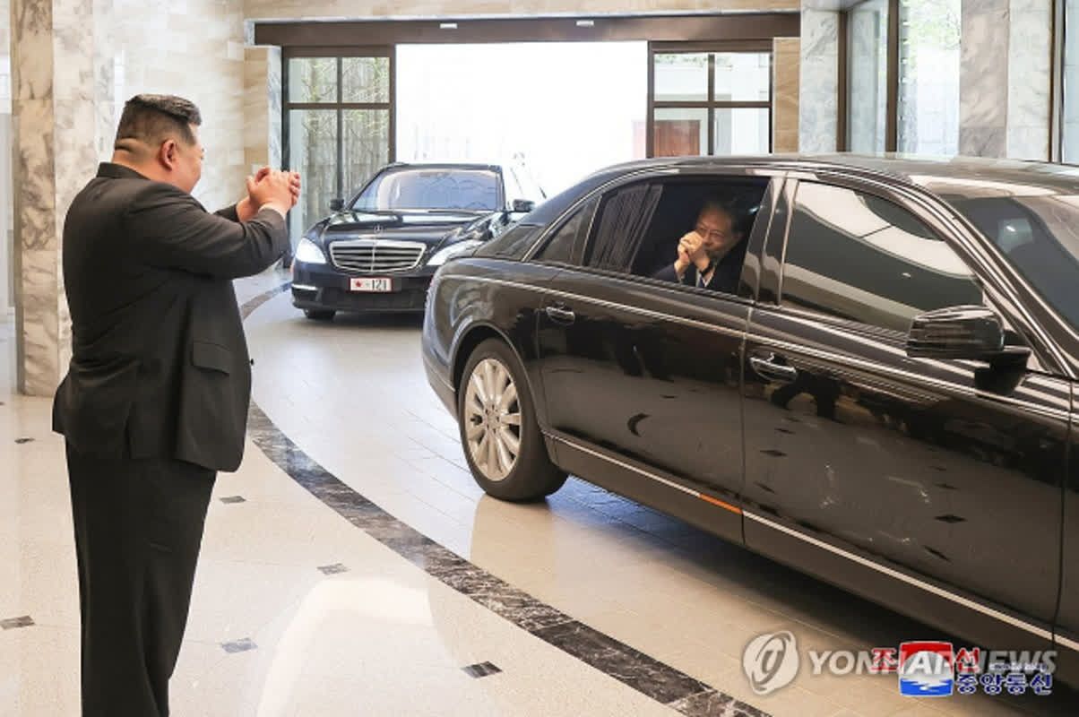 Kim Jong Un and Chinese Official Discuss Strategic Cooperation and ...