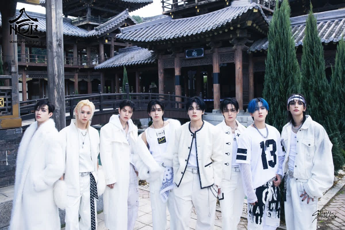 Stray Kids Top Billboard 200 Again, Becoming the First to Achieve Six ...