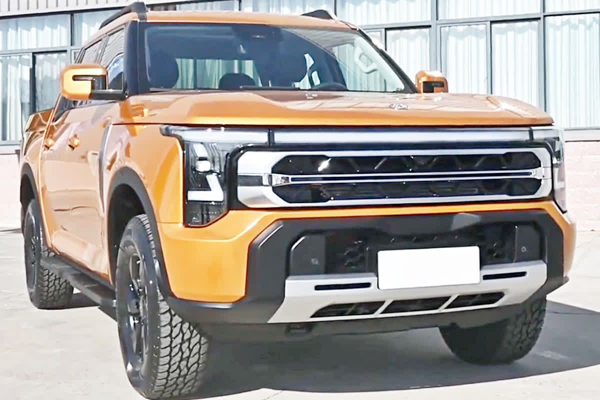 Nissan Z9 Pickup Truck Launches Amid Financial Crisis—Is This the Break ...