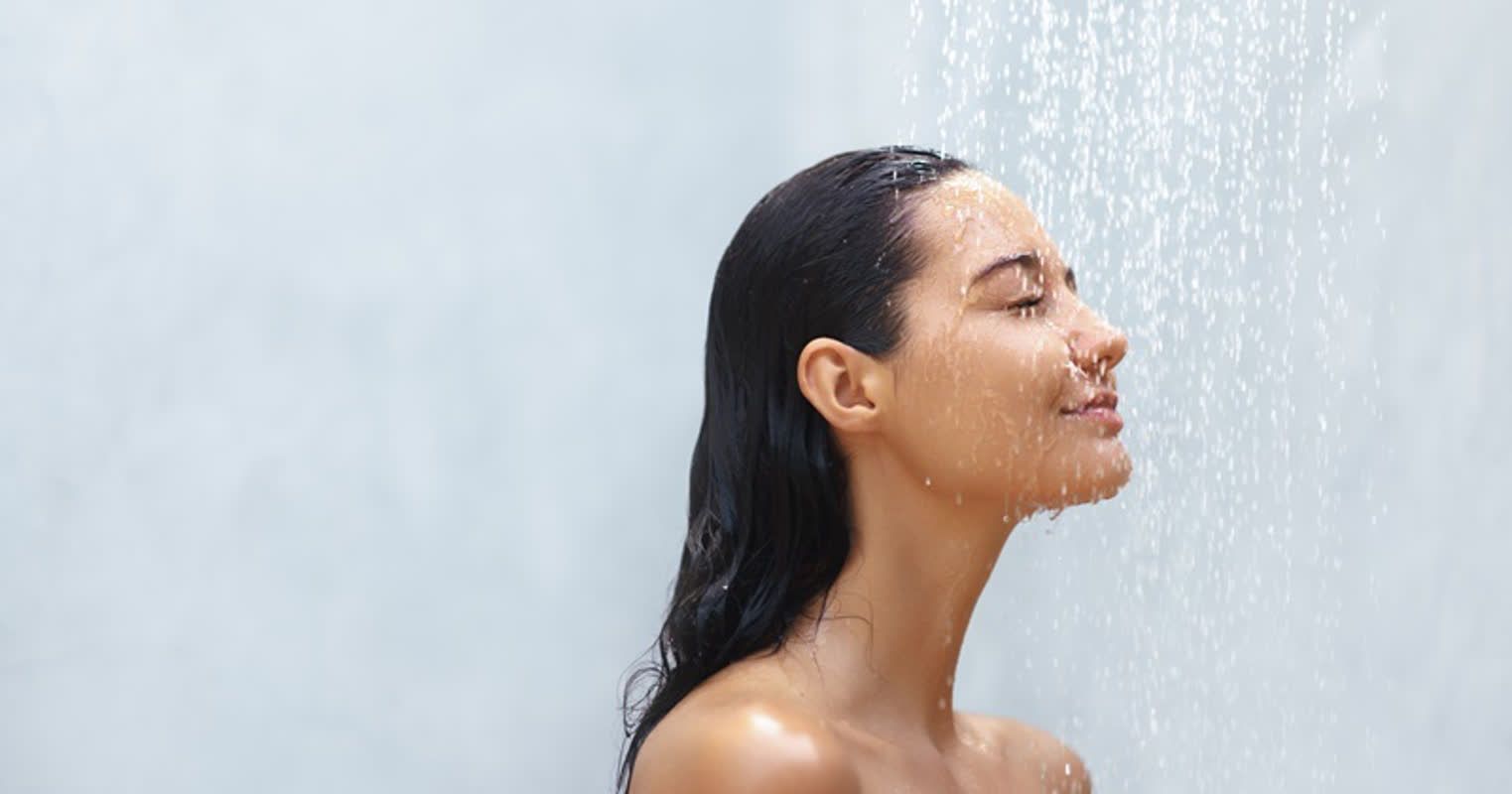 Doctors Say You Should Stop Morning Showers—Here’s Why Nighttime Is Better