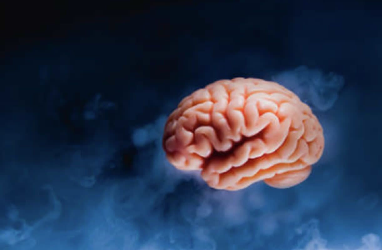 Clocking 52+ Hours a Week? Your Brain May Be Paying the Price